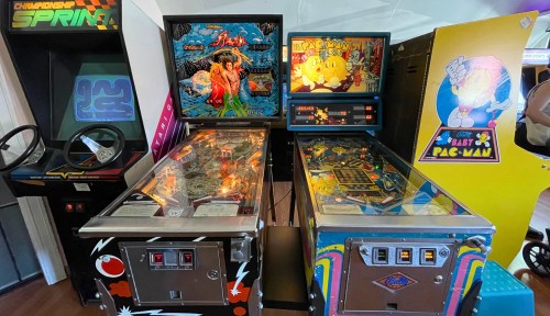 For the Love of the Game(s): Arcade Club PDX Opens in Newberg - Newsberg
